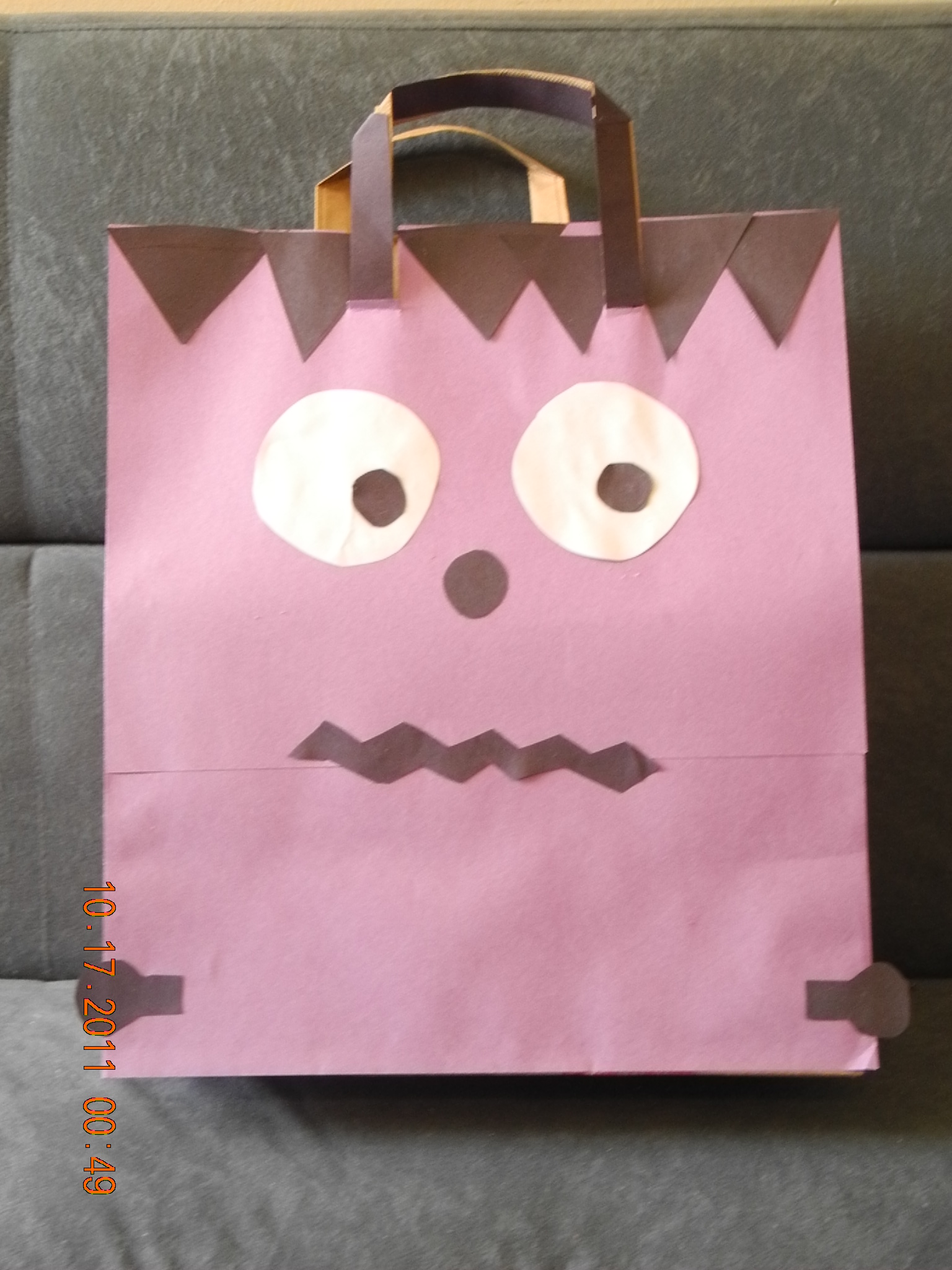 Make It Yourself Kids Frankenstein Trick or Treat Bags make-it-yourself-kids-frankenstein-trick-or-treat-bags